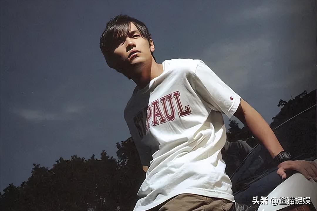 Jay Chou and Edison Chen in the same frame perform an animation-adapted ...