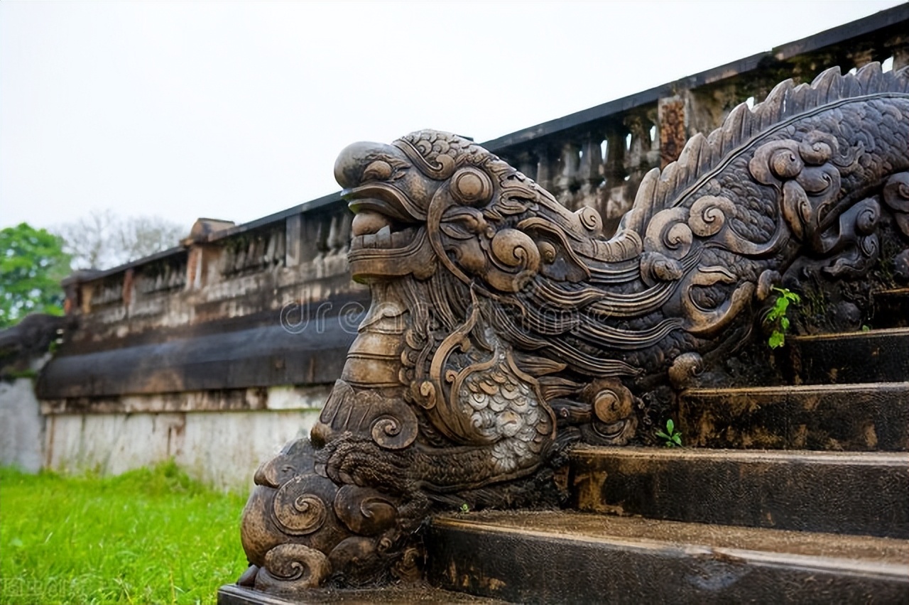 The mystery of the Wulong Palace, the stone dragon was discovered, just ...