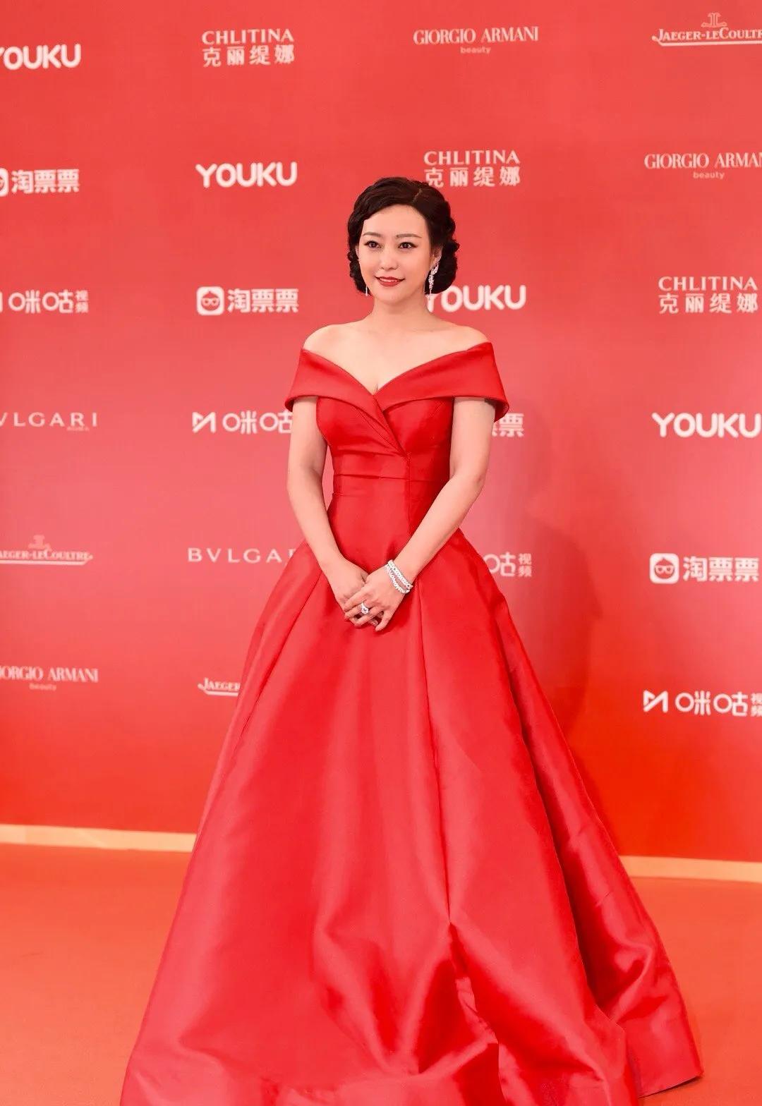 Hao Lei beautiful picture - iNEWS