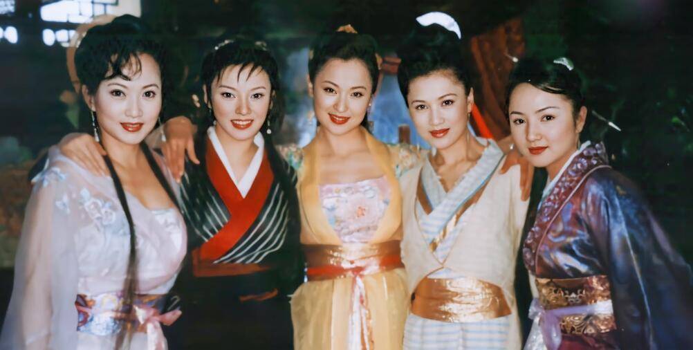 It turns out that Mrs. Hong in "The Deer and the Cauldron" is so sexy ...