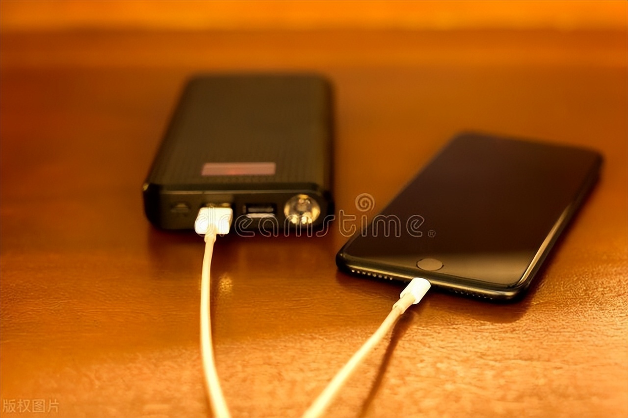 Charge the phone to 100% and then unplug it?A lot of people do it wrong ...