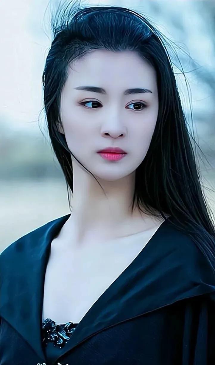 General's sister Wang Churan's ancient costume wallpaper - iNEWS