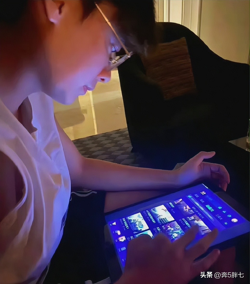 Guo Ziyu revealed that he was very happy with Li Yifeng, but he didn't ...