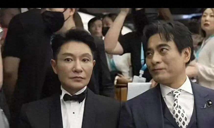 When 46-year-old Li Zonghan and 47-year-old Chen Long were in the same ...