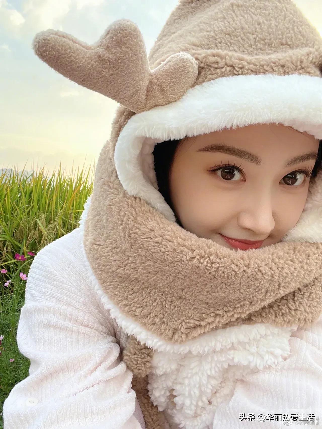 Share the photo of the sweet goddess Jing Tian, sweet and lovely ...