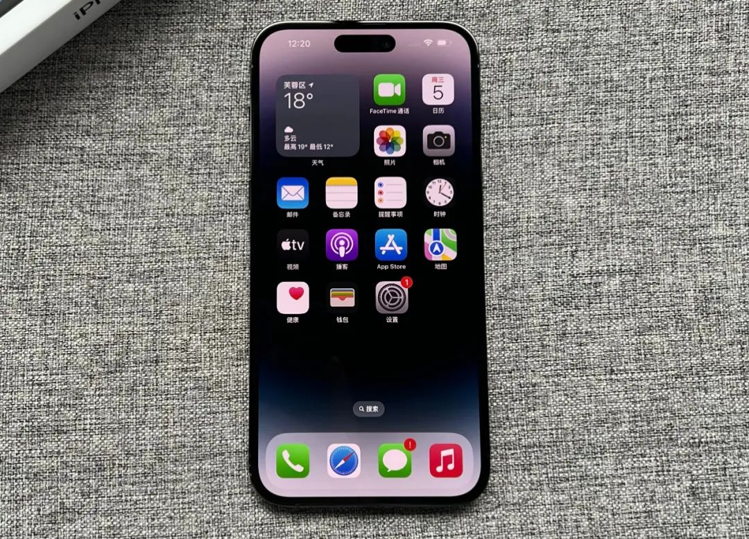 Beyond the existence of Samsung E6, two flagship phones with excellent ...