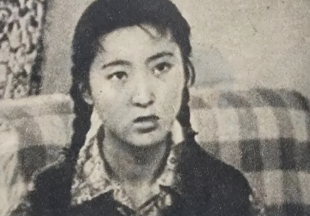 Lin Daiyu and Chen Xiaoxu: Trapped by drama all her life, shaved and ...