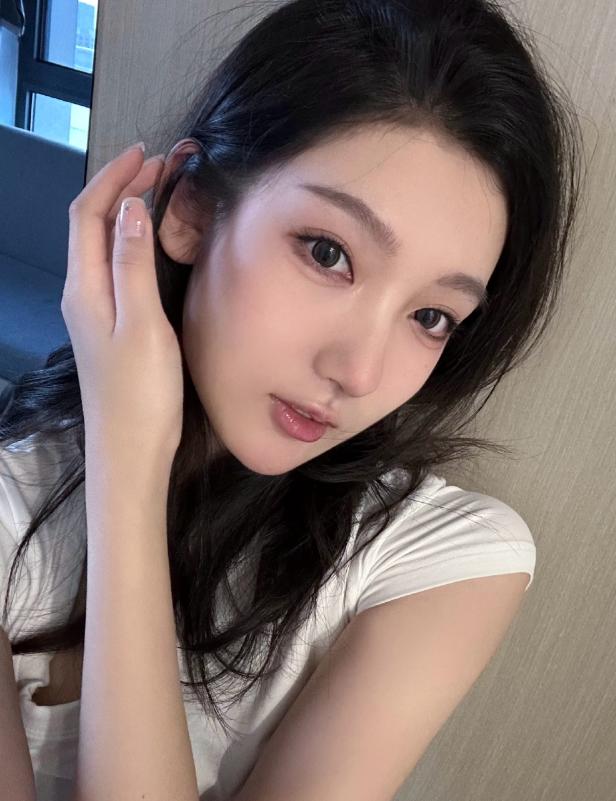 Qin Niu Zhengwei and Mizhu watched the movie together, Qin Niu Zhengwei directly stated: I am ...