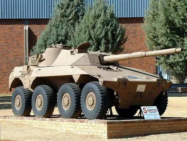 South African "Lynx" armored reconnaissance vehicle - iNEWS