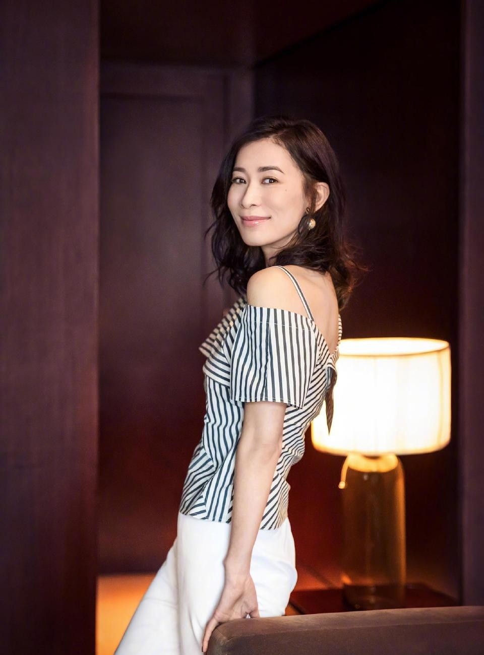 Charmaine Sheh returns to TVB, the workplace drama "News Queen" will ...