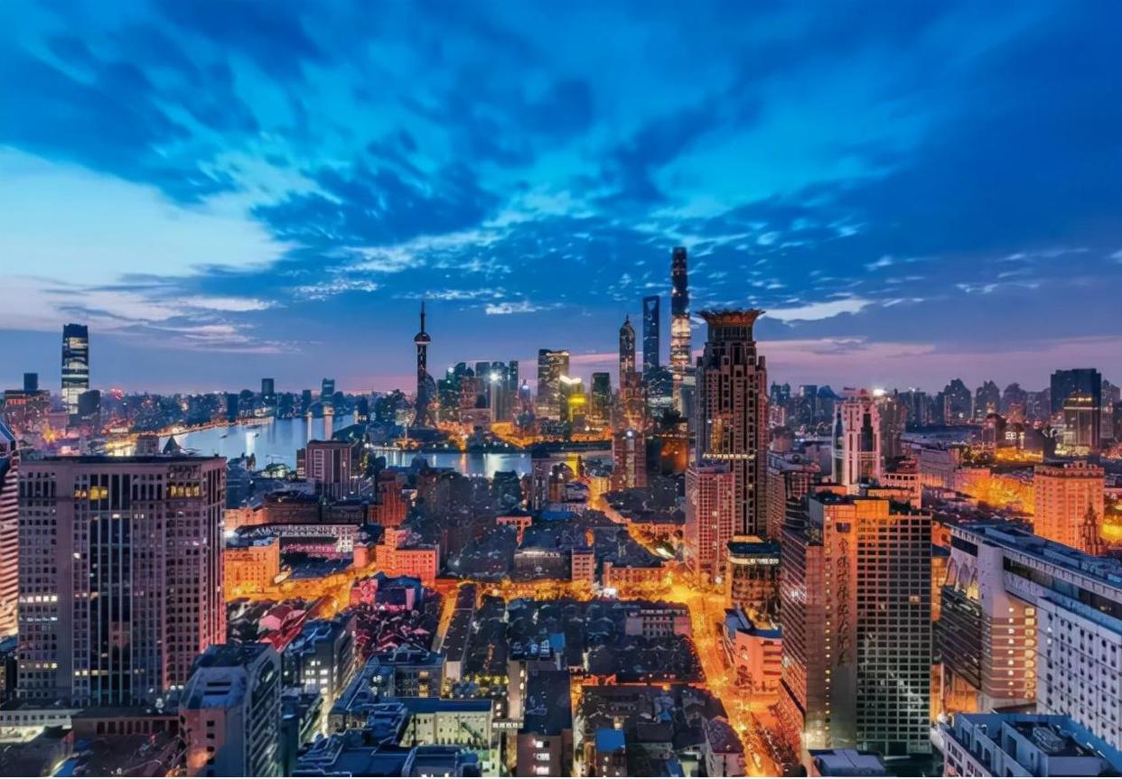 The average life expectancy of Shanghai people is closely following ...