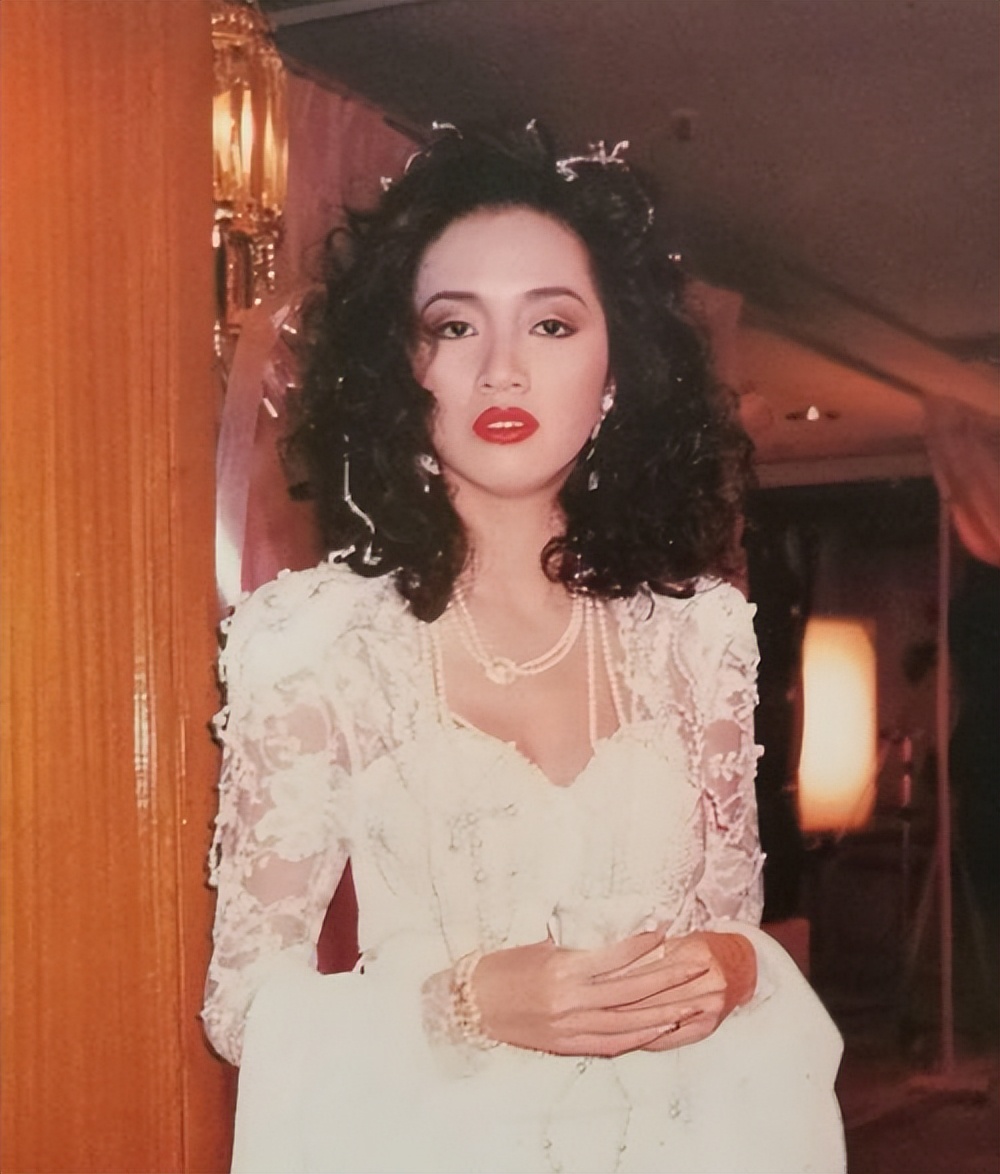 Underworld situation: Jiadai protects Anita Mui and angers Hong Hanyi ...