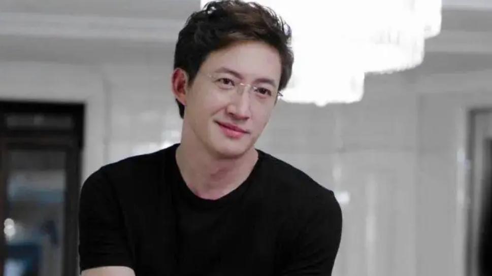 Wang Yang, whose partners Yang Mi and Tang Yan failed to become popular ...