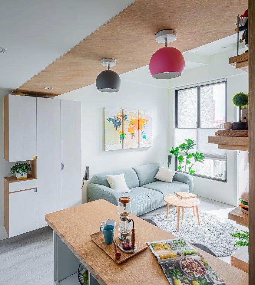 The 40 square meters just pretend to be "three bedrooms and one living ...