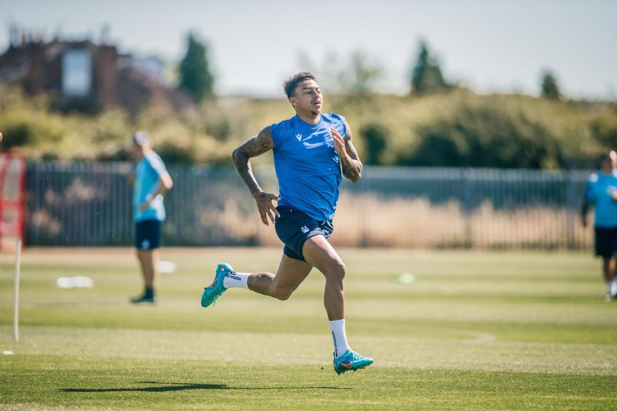 Nottingham Forest VS West Ham United, 100 million pounds of forest is ...
