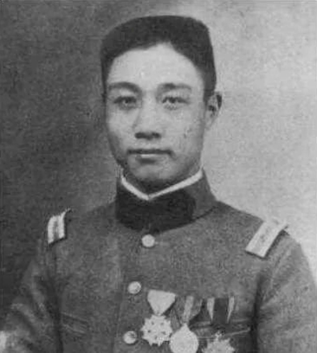 Ding Zhipan commented on Jiang's famous generals, Xue Yue and Wang ...