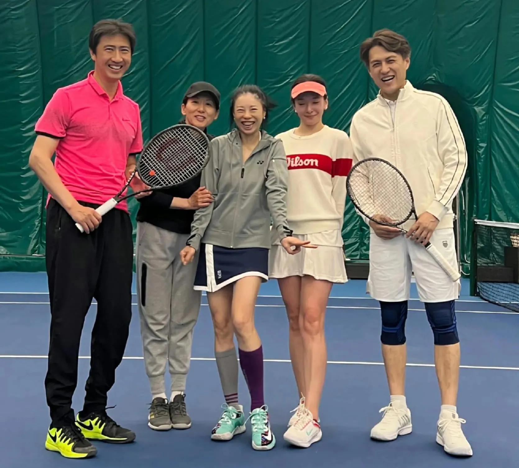 Huang Qishan and Jin Dong are hotly discussed! Huang Qishan's dress ...