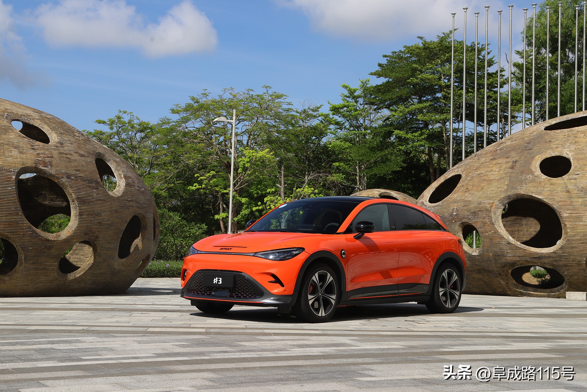 The small and cute smart elf#3, which is no longer 240,000, has a ...