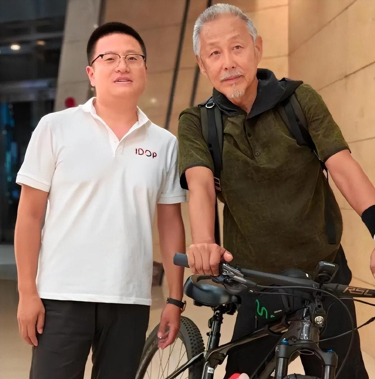 Du Xian stunned the audience at the age of 69, but Chen Daoming ...