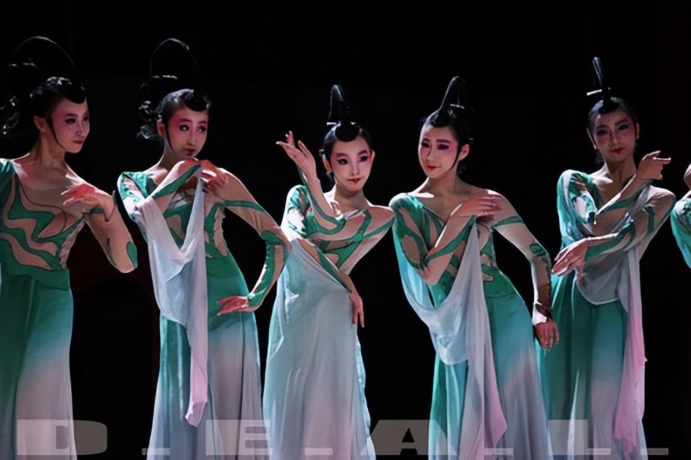 The fusion and application of opera elements in Chinese classical dance ...