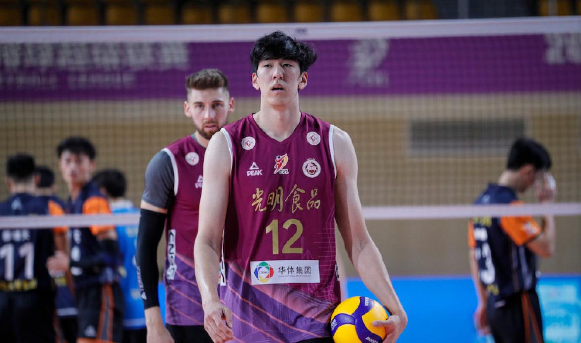 Two world-class foreign aid started together, Shanghai men's volleyball ...