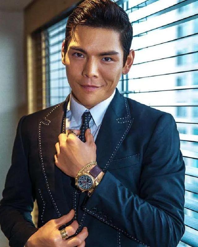 Xiang Zuo's romantic love story: There are countless beauties, and ...