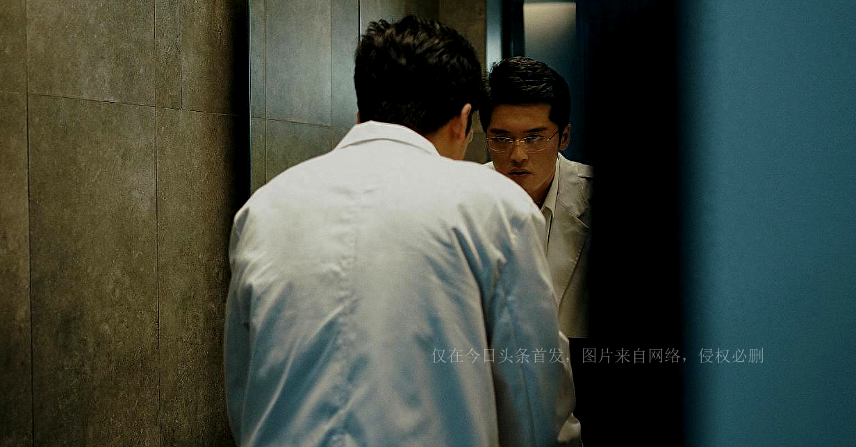 Wang Peigen also played the role of good and evil, and his acting ...