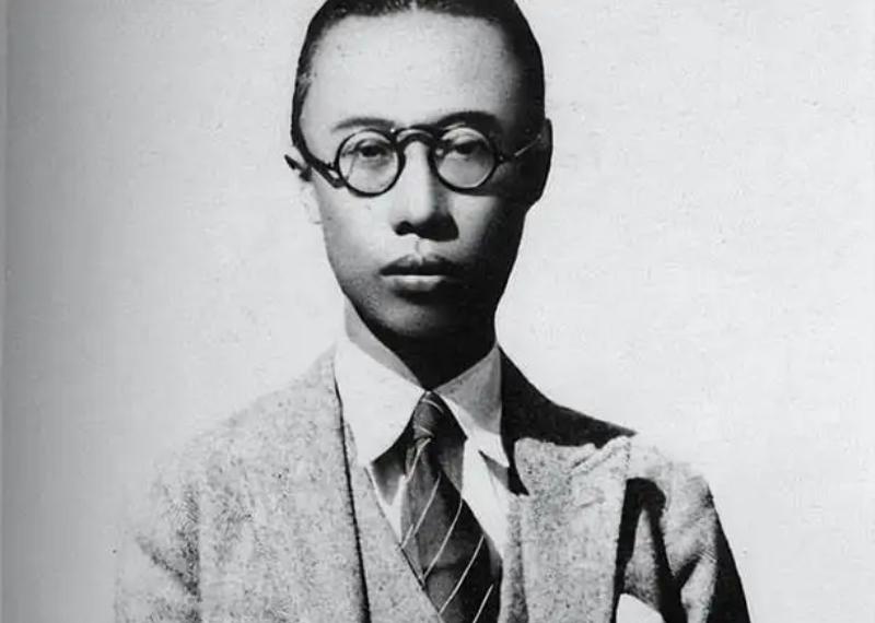 Li Yuqin waited for Puyi to file for divorce after 12 years. In order ...