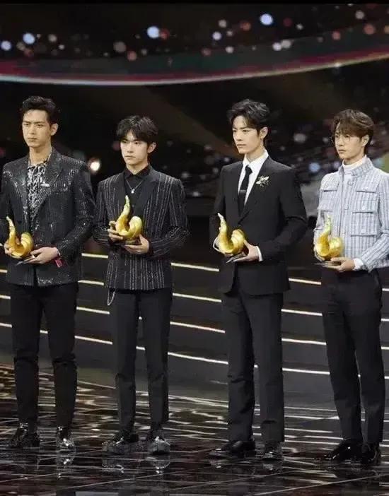 Yi Yang Qianxi lost in height, the best looking Xiao Zhan - iNEWS