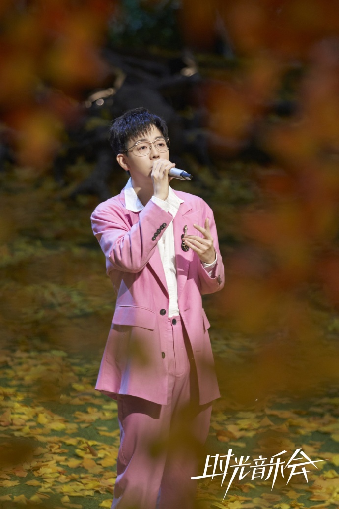 Zhou Shen sang "Big Fish" again to talk to his past self, and Adu sang ...