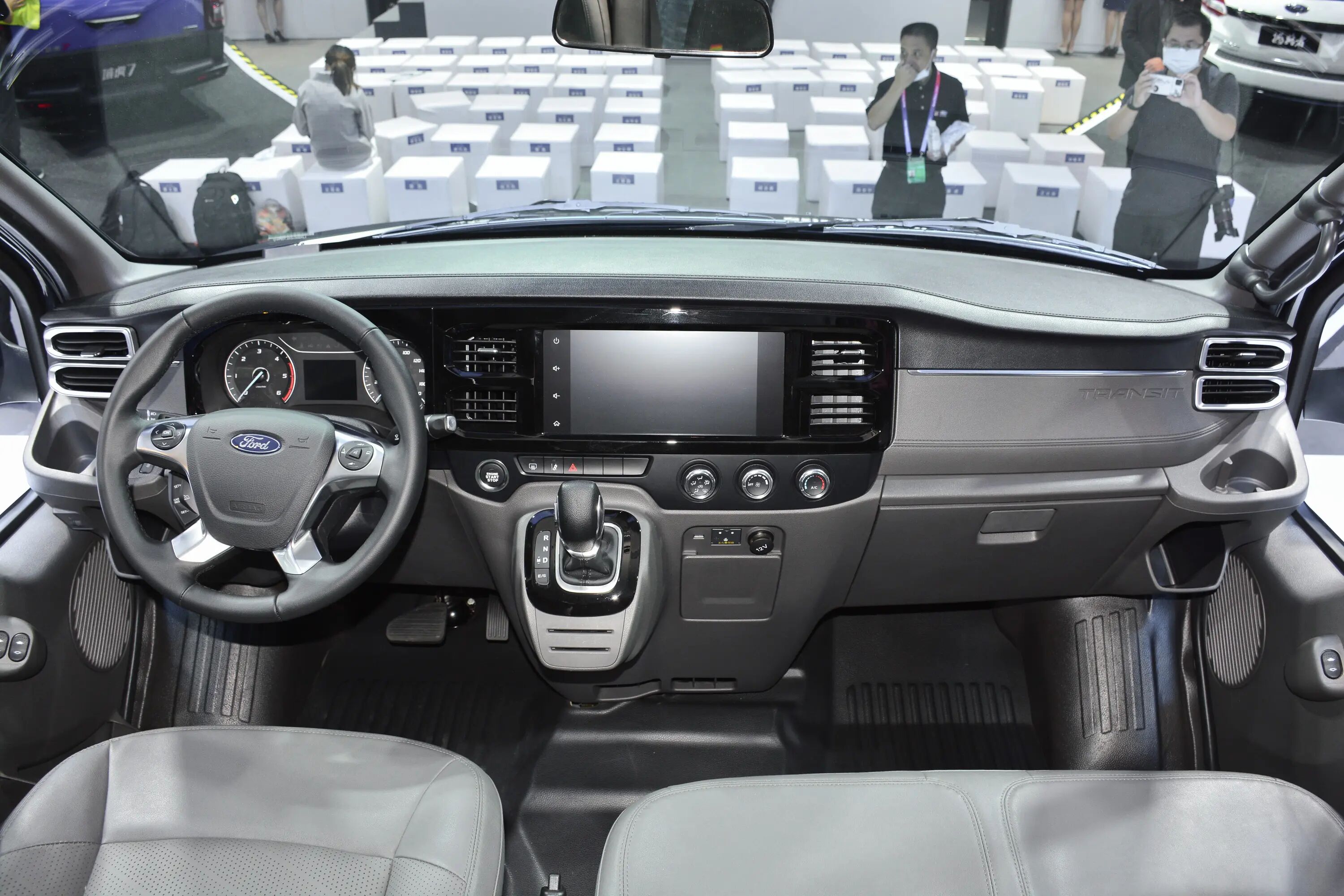 1 button to start, 2 transmissions, 3 heights, 4 lengths, 5 car colors ...