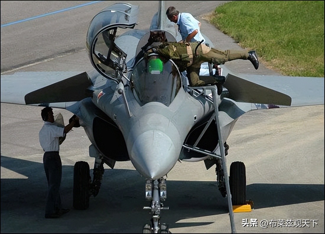 India purchased 26 Rafale carrier-based aircraft at a sky-high price ...