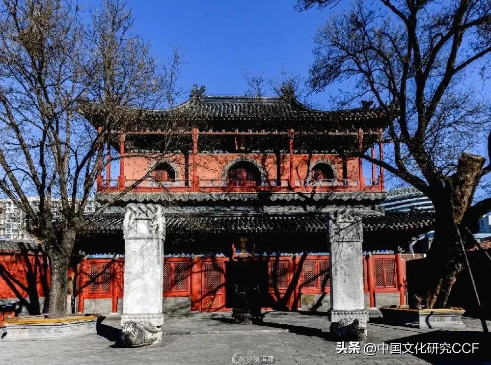 How spectacular is a eunuch's family temple? it's full of babies - iMedia