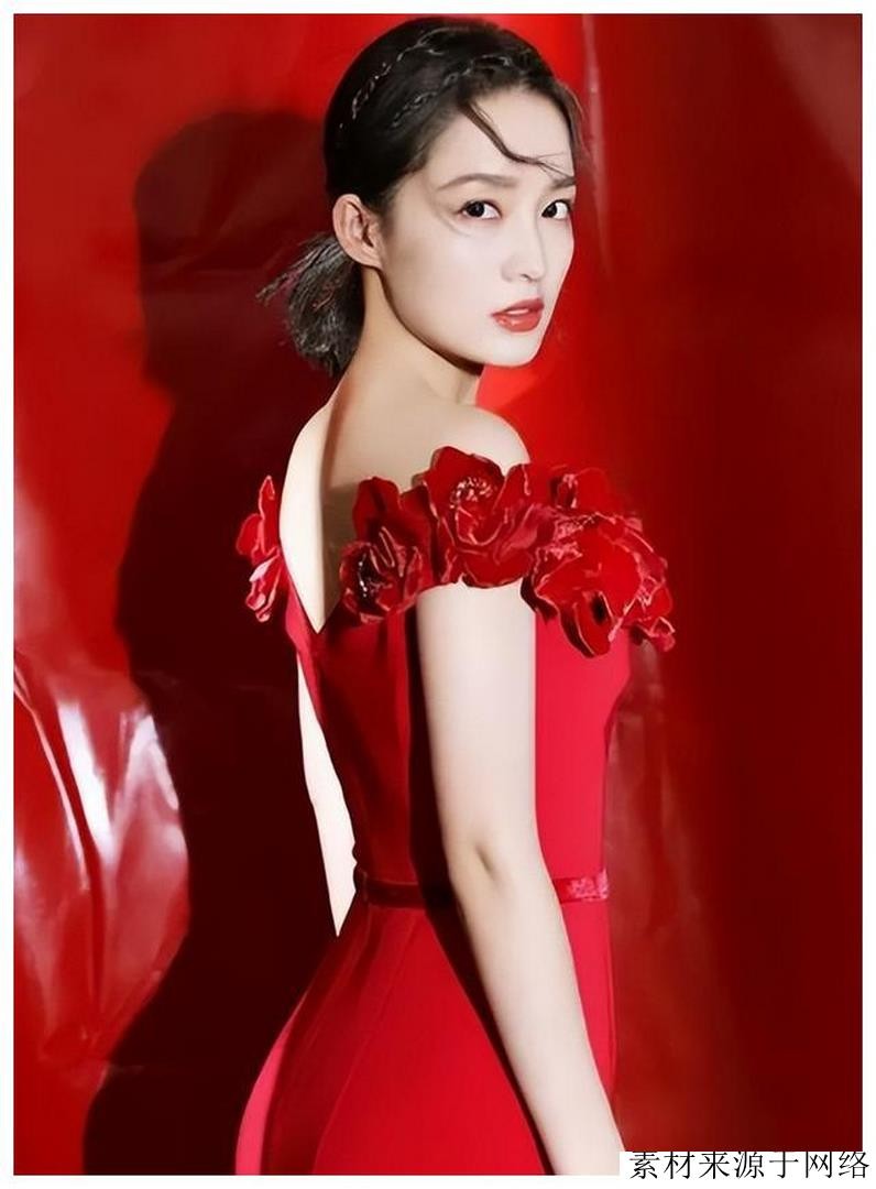 Li Qin: After being secretly trained for 9 years, she turned around and ...