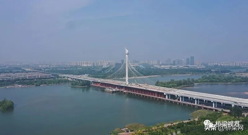 Major Bridge Events: The construction of the stay cables of the Hutuo ...