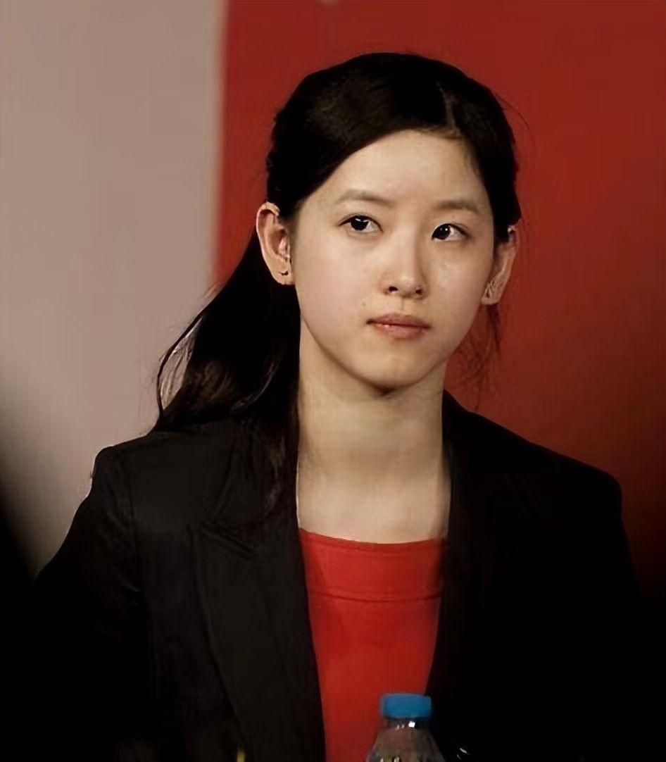 Zhang Zetian's photos without make-up in university go viral! With ...