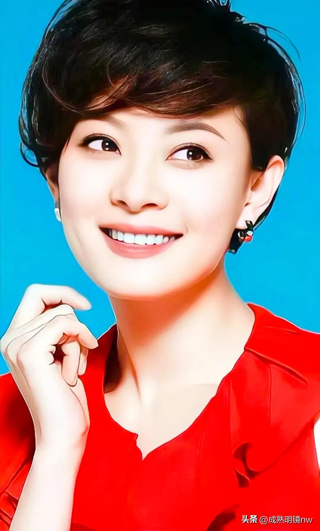 Sun Li, intellectual and elegant, gentle and pleasant, dignified and ...