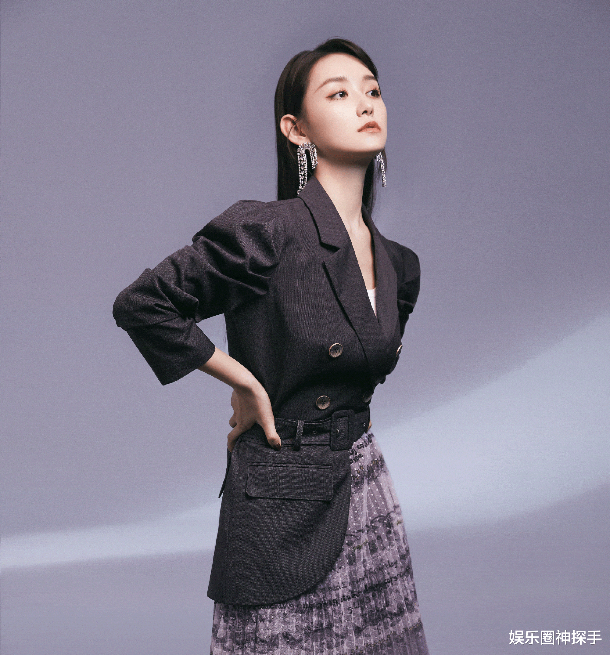 Child star Jiang Yiyi has grown up. He is close to 170cm tall at the ...