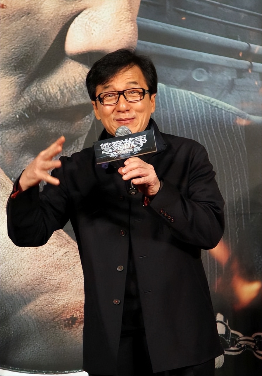 The same Jackie Chan gene, the difference between Lin Fengjiao's son ...