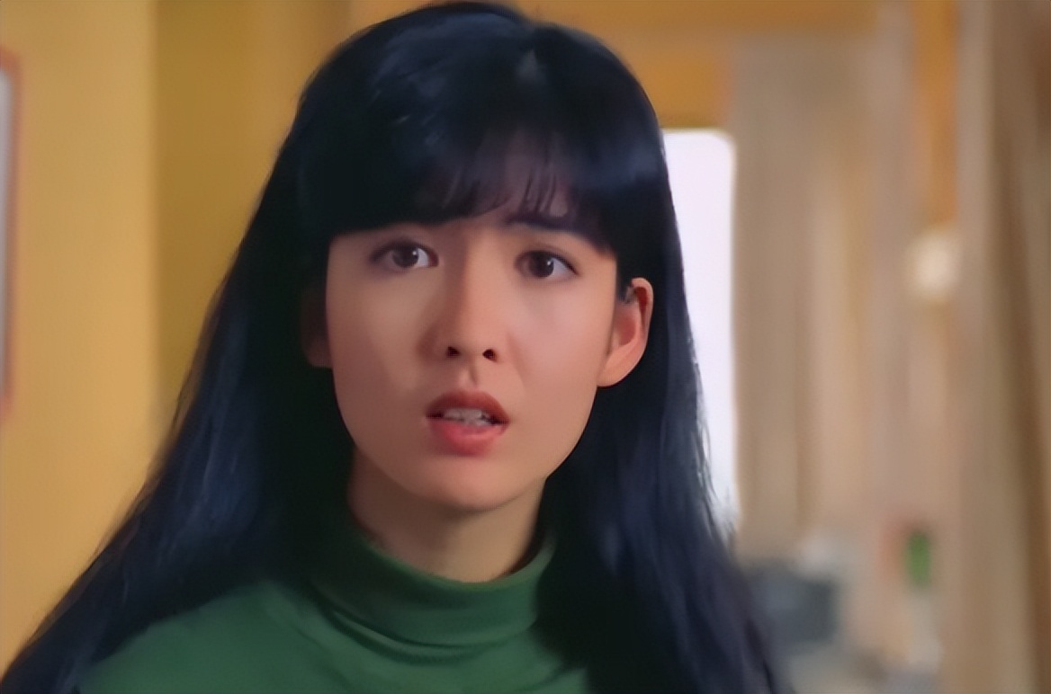 55-year-old Zhou Huimin: She still looks like an 18-year-old girl, in ...