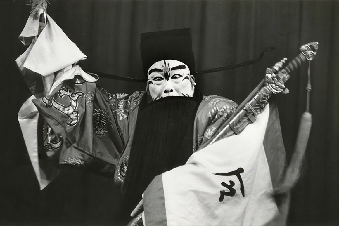 Mr. Jing Rongqing, a master of Beijing opera - iNEWS