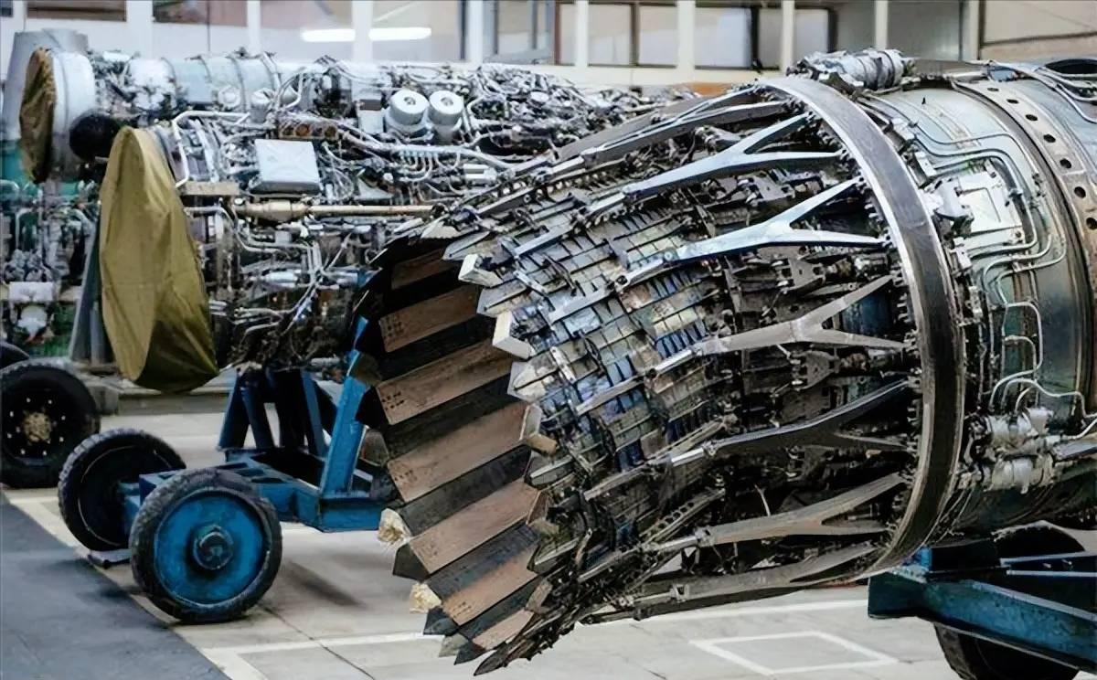 The thrust-to-weight ratio of the US F119 engine is only 9, but its ...