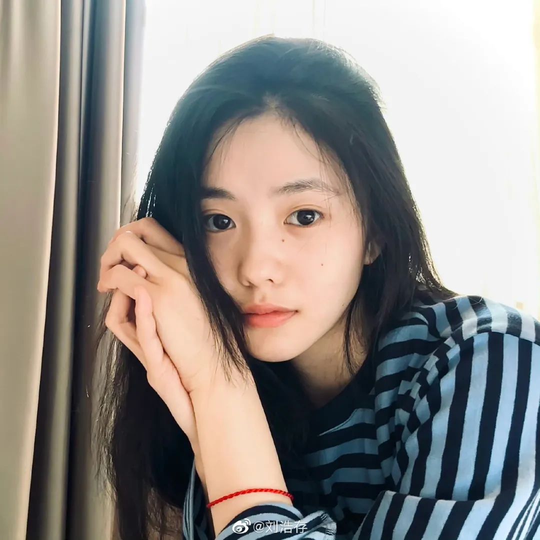 Little Gossip, Di Lieba, Wang Lei, Liu Haocun - iMedia