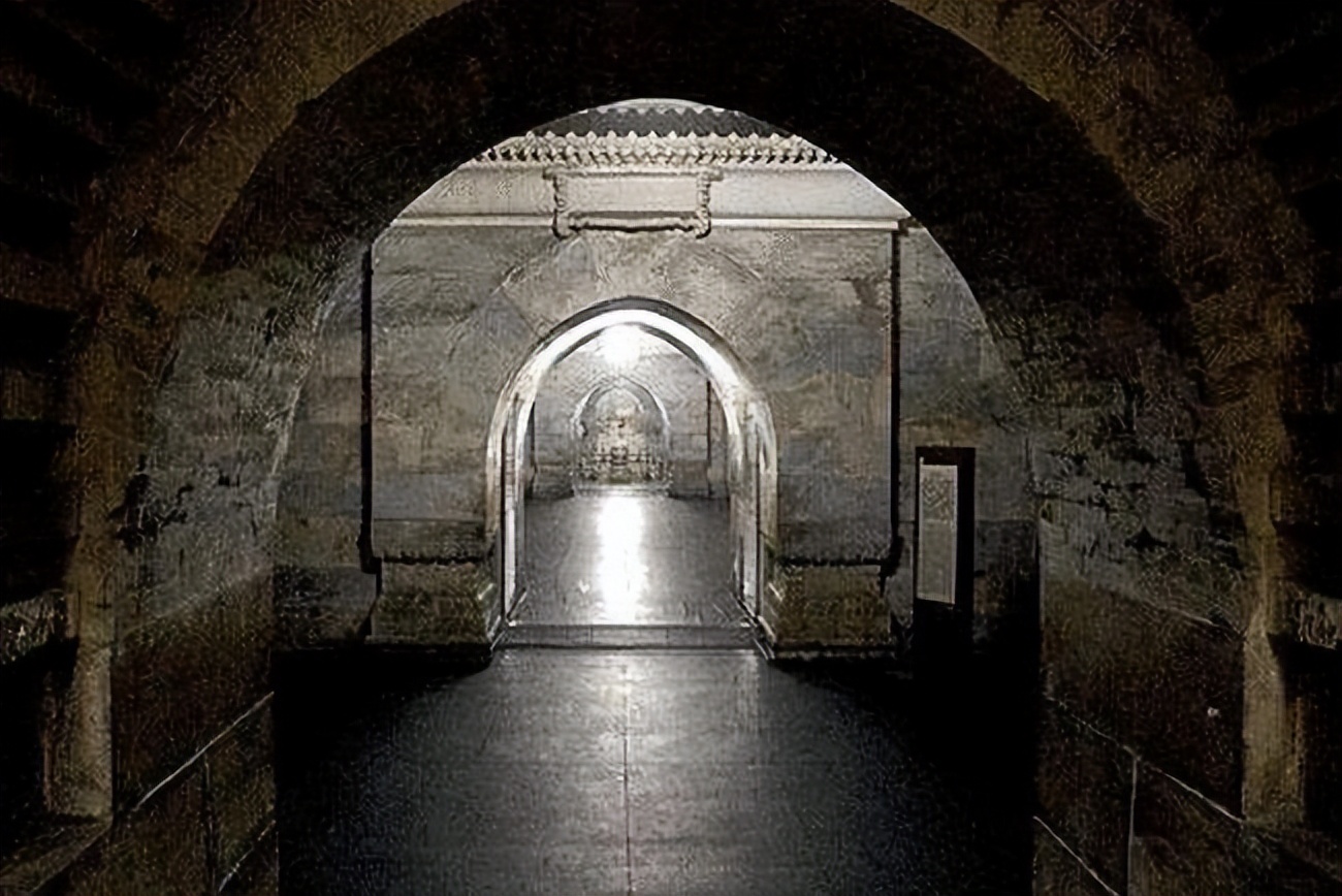 Photos of the Dingling archaeological site: Guo Moruo visited the site ...