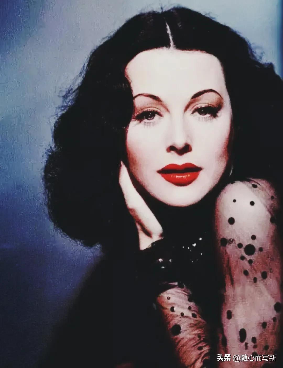 A Hollywood goddess who combines beauty, intelligence, and sexiness ...