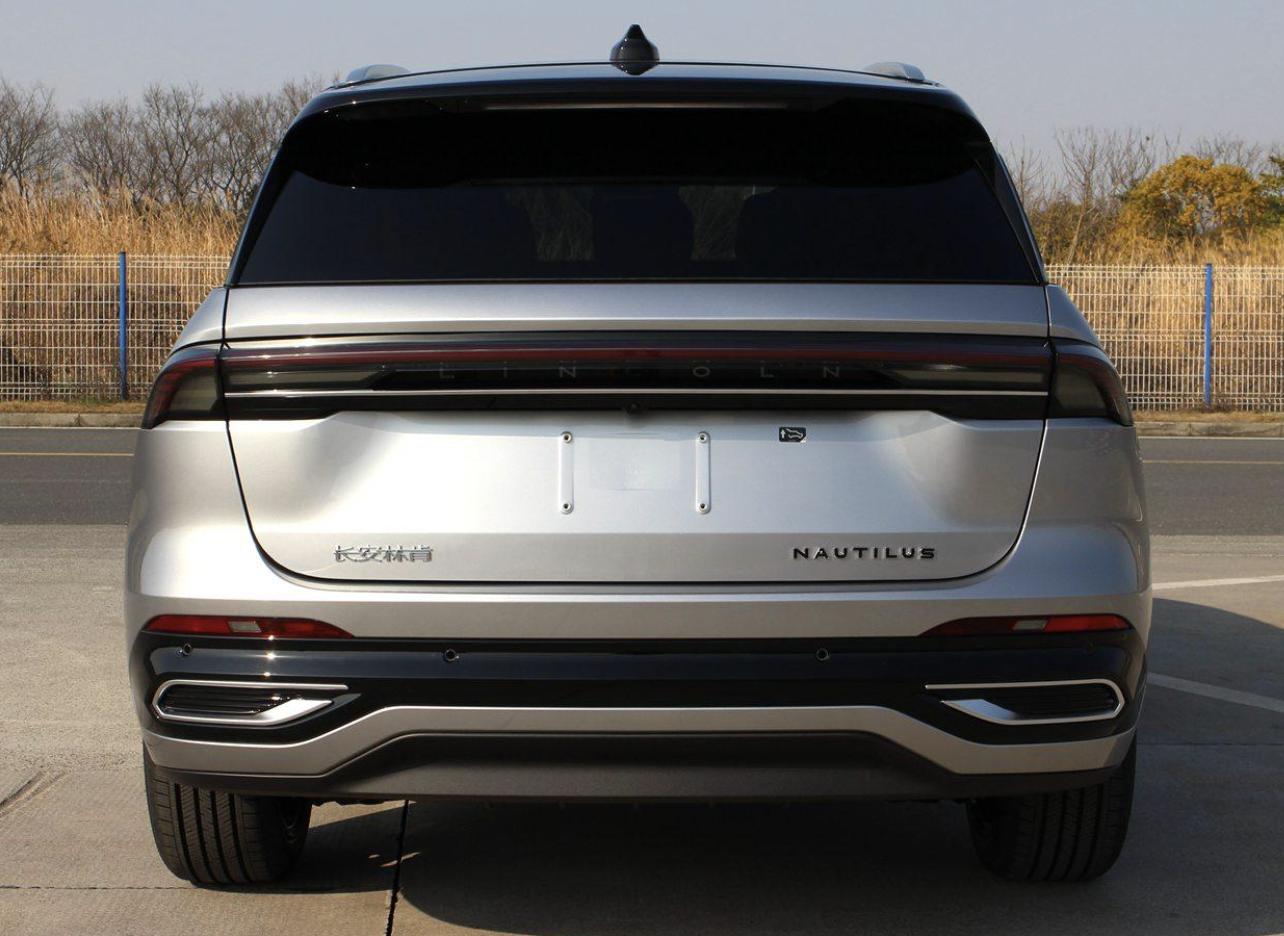 It's costly! The brand new navigator is upgraded inside and out ...
