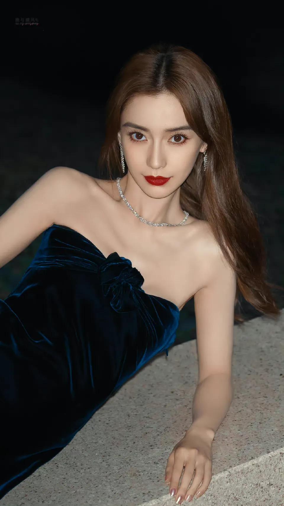 angelababy, the goddess of the Golden Rooster Award - iNEWS