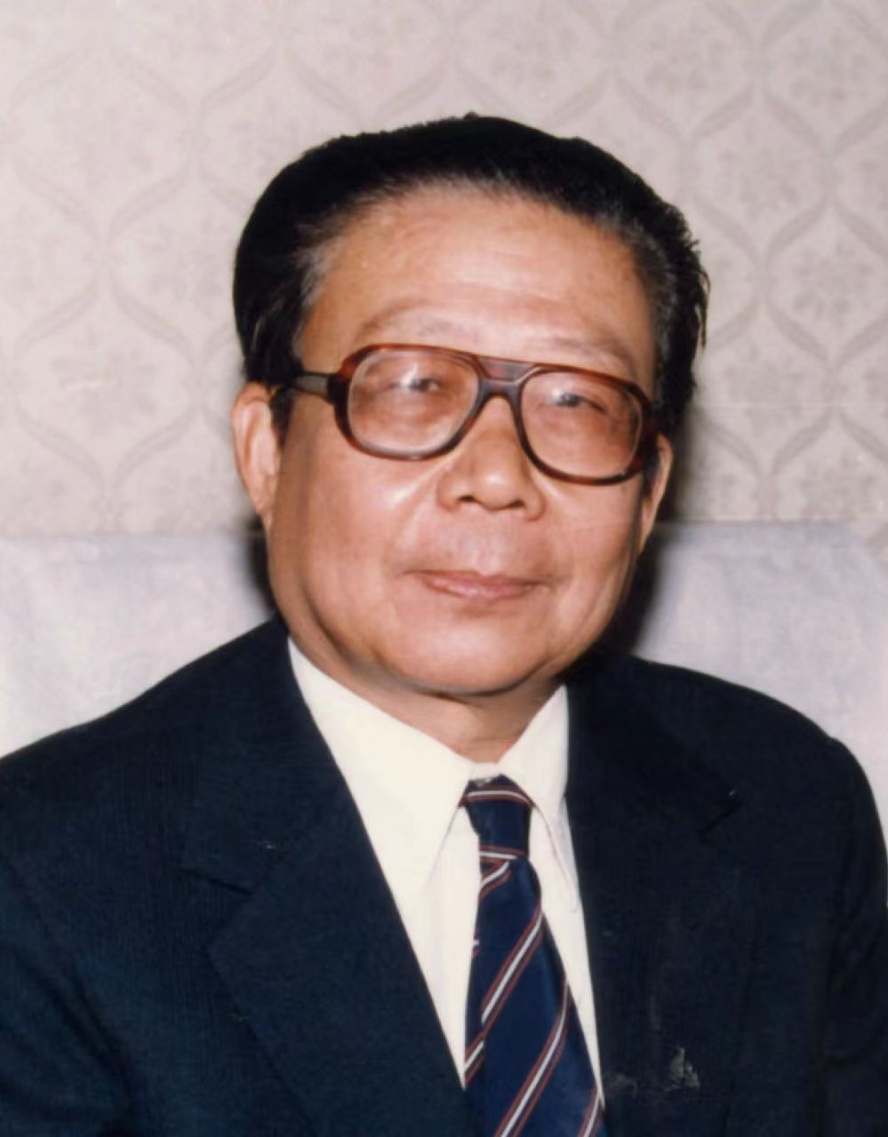 "Queen of Variations" Cai Ming: With a good hand, but living life into ...