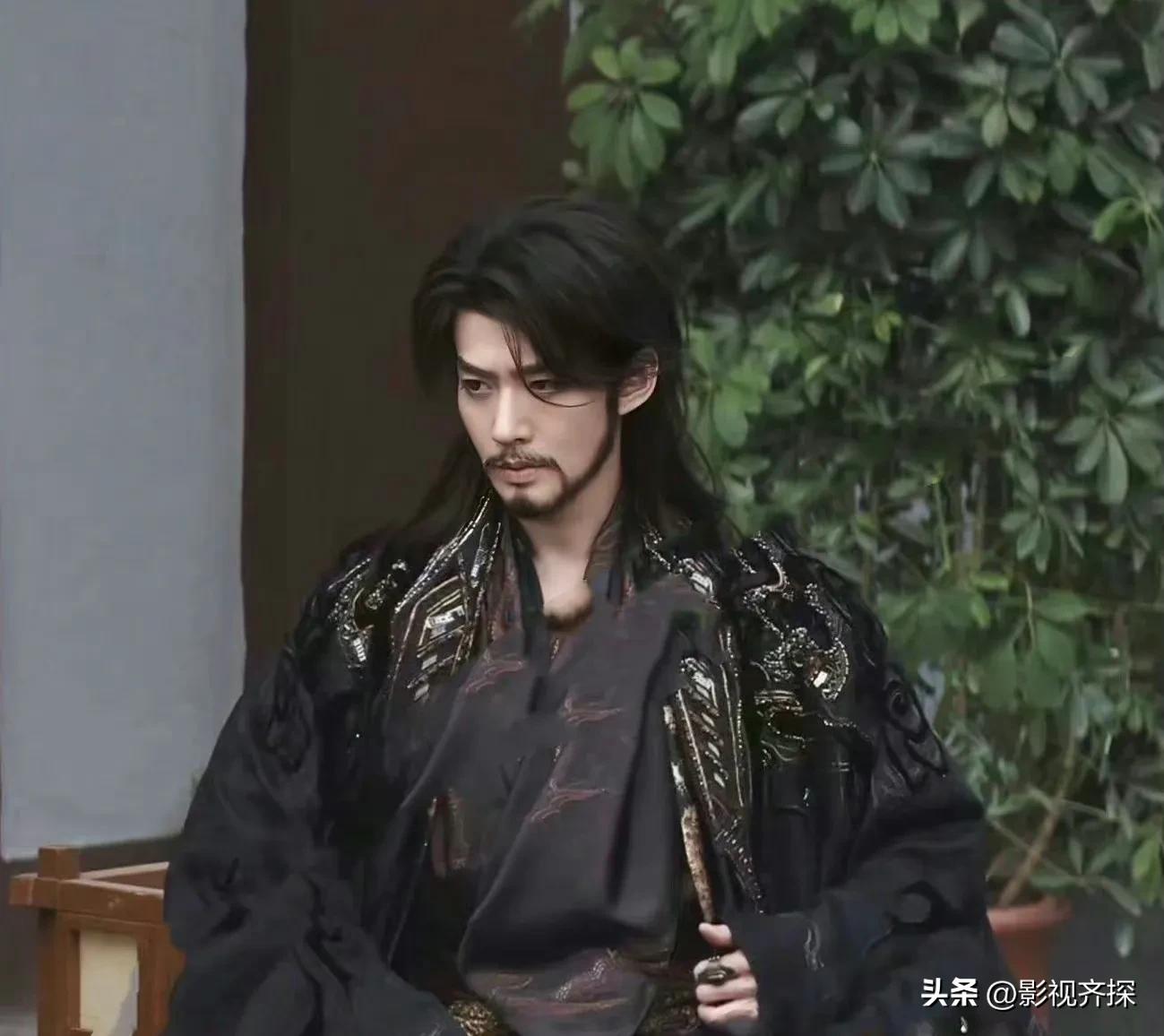 "Yunxiu Xing" Li Yitong dragged four, Deng Wei's aura crushed the hero ...