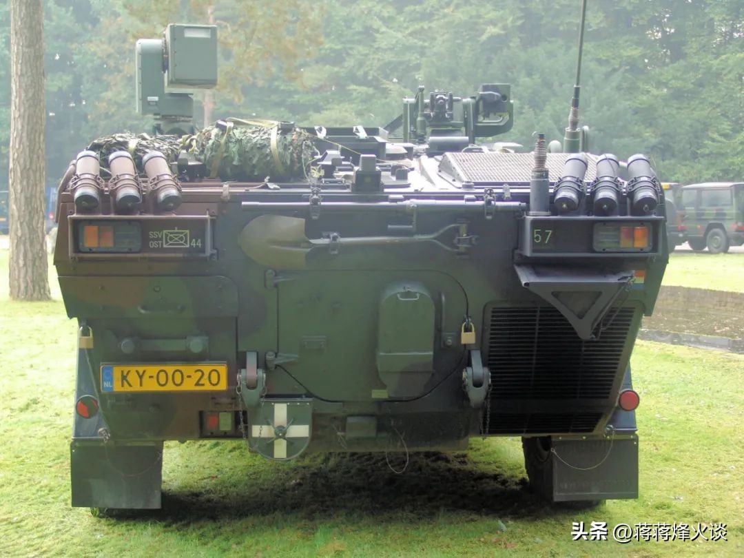 The fennec fox reconnaissance vehicle has come to Ukraine! Using 4X4 ...